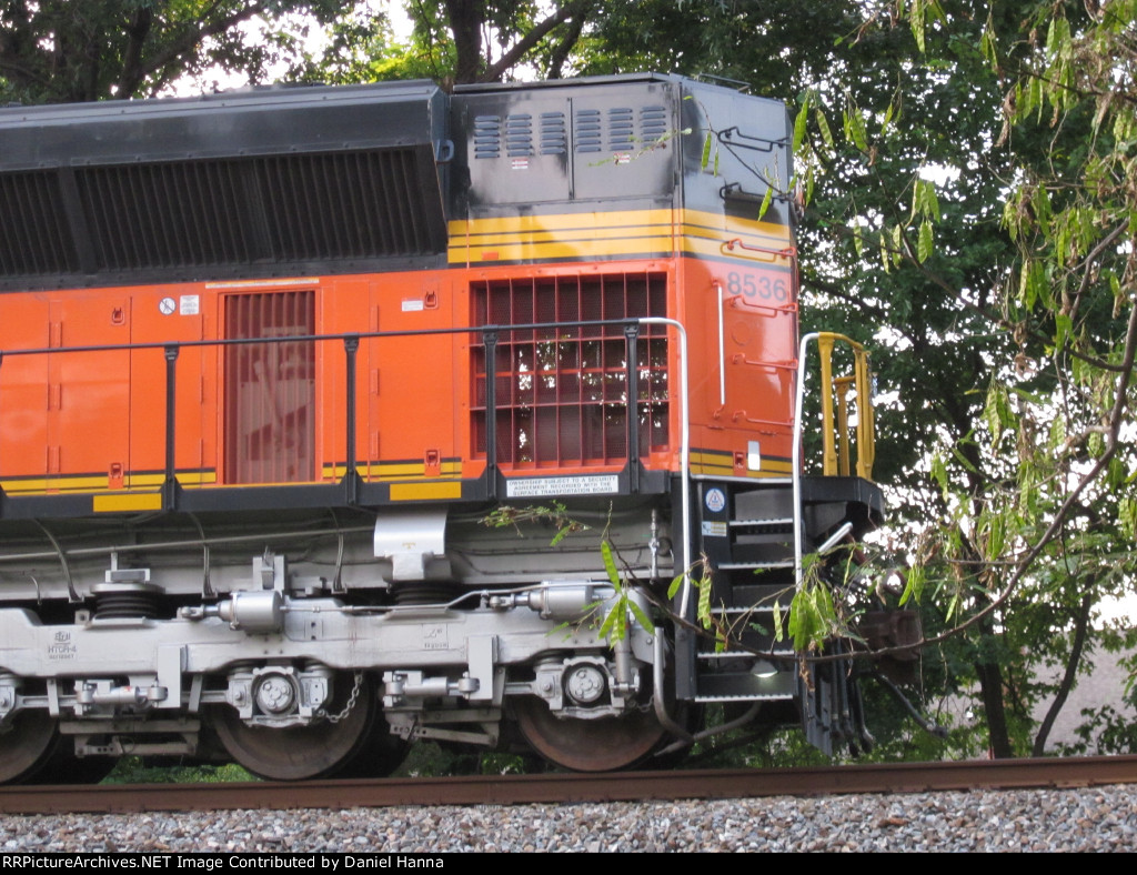 BNSF 8536